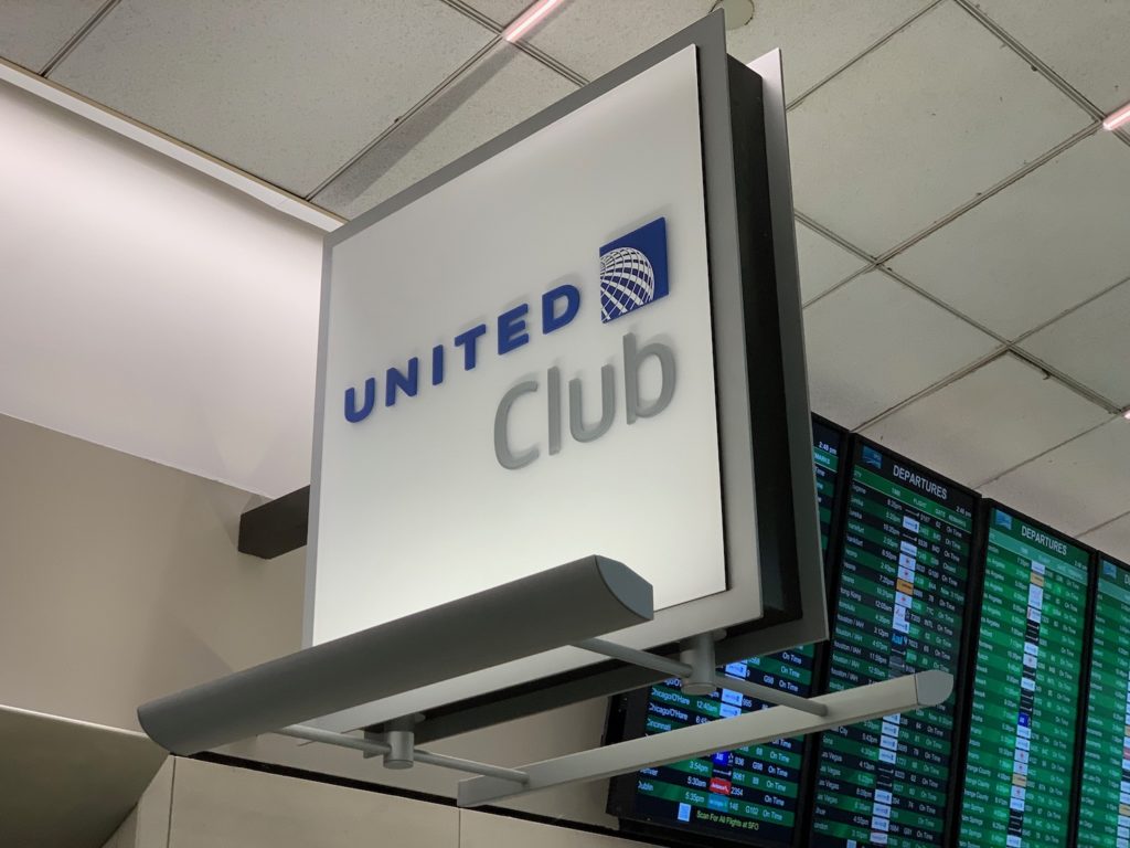 United Club SFO (G Gates) Review: 2025 Lounge Insights