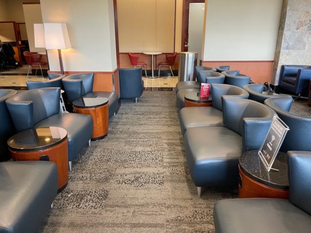 Review: Delta Sky Club Detroit (DTW - A38) - Live and Let's Fly
