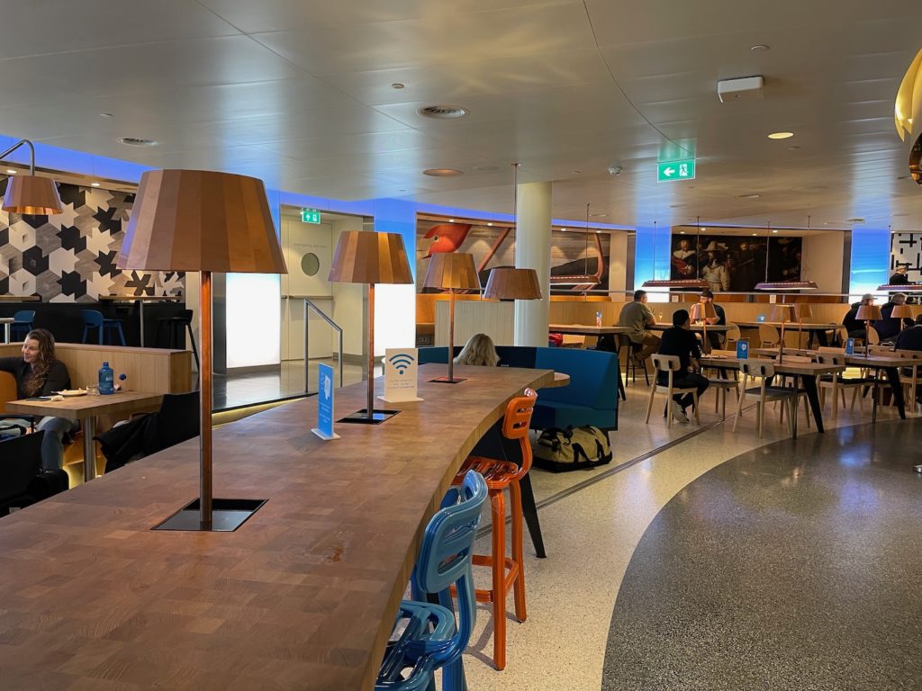 KLM Crown Lounge 52 Amsterdam Review (2025)