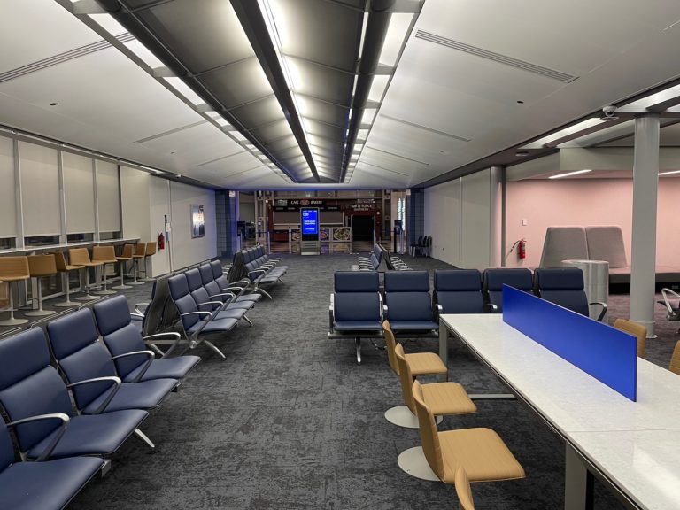 Swanky New United Airlines Gate Areas At Chicago O'Hare - Live and Let ...