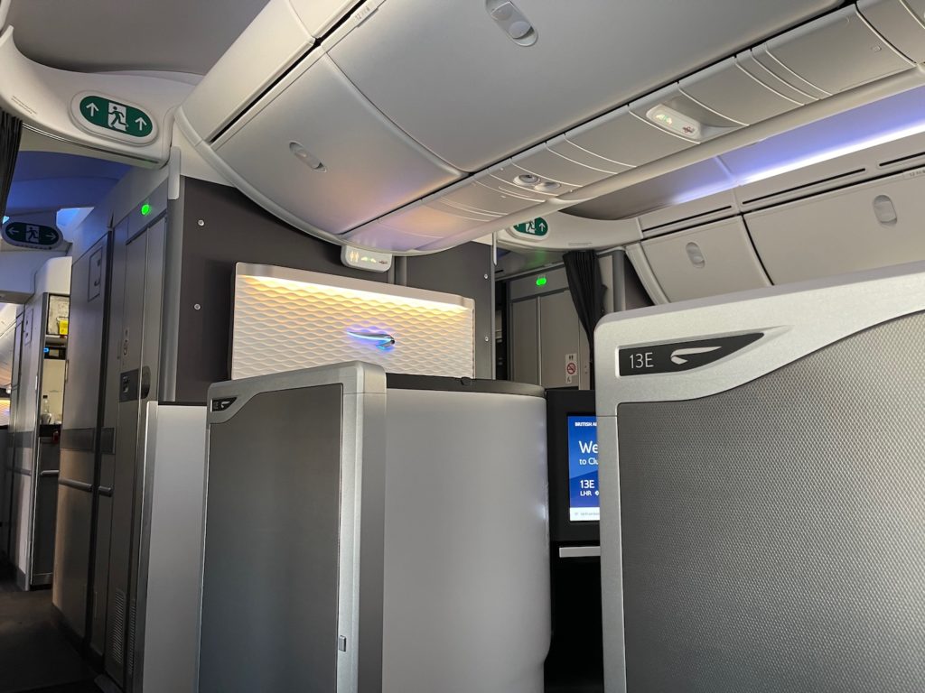 First Impressions: British Airways 787-10 Club World Suites - Live and ...