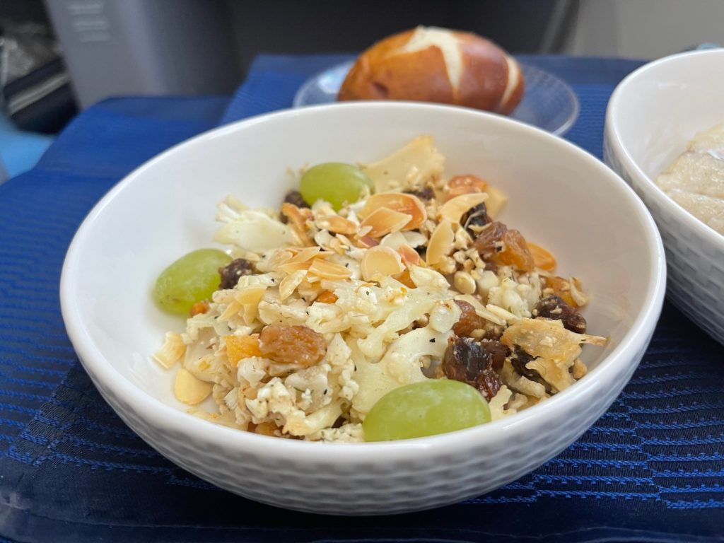 Taste Test: United Airlines' New International Business Class Menu ...