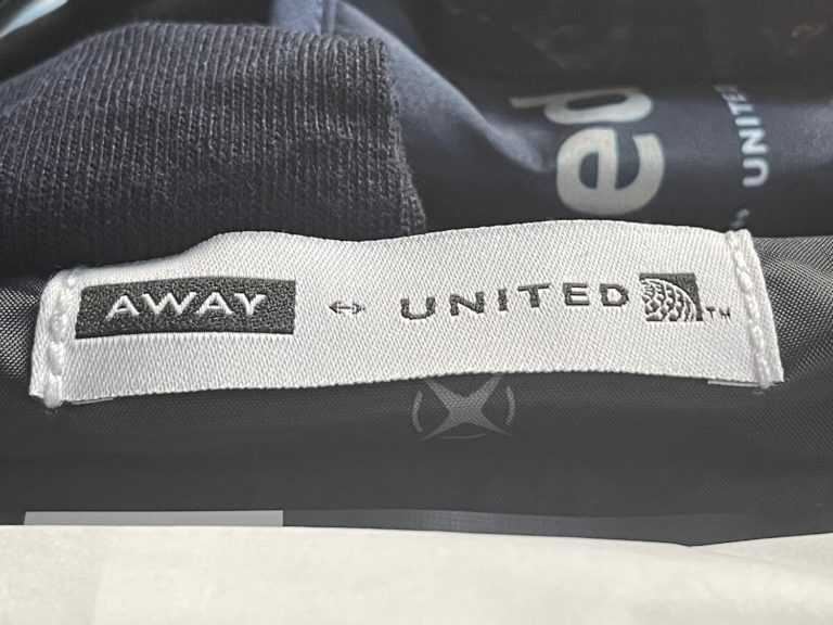 Review: United Airlines Mini Hardshell Suitcase Amenity Kit By Away ...