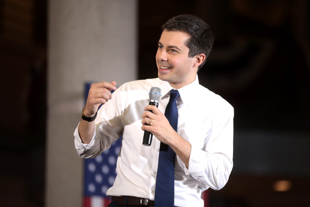 Buttigieg Gives U.S. Airlines An "Ultimatum" - Live and Let's Fly