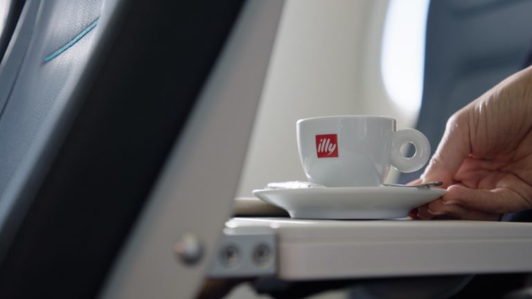 Air Dolomiti Adds Espresso Machines for In-Flight Enjoyment