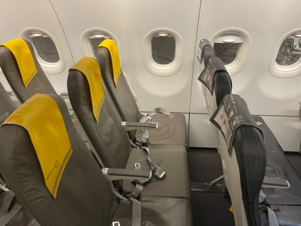 Review: Vueling A320 Economy Class - Live and Let's Fly