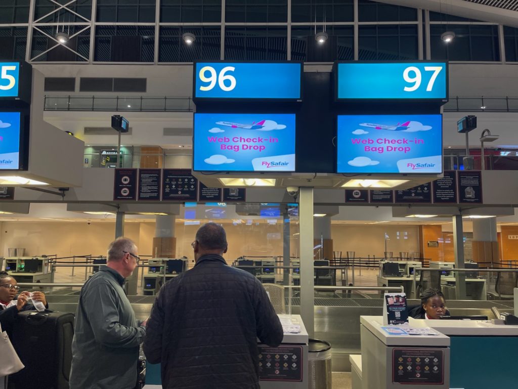 Review: FlySafair 737-800 Cape Town - Durban - Live and Let's Fly