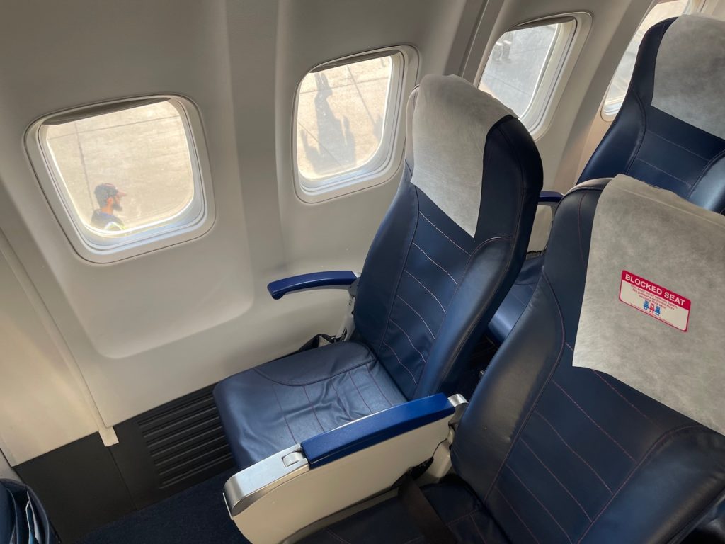 Review: FlySafair 737-800 Cape Town - Durban - Live and Let's Fly