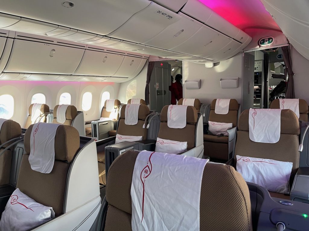 Review: Kenya Airways 787-8 Business Class Nairobi - New York - Live ...