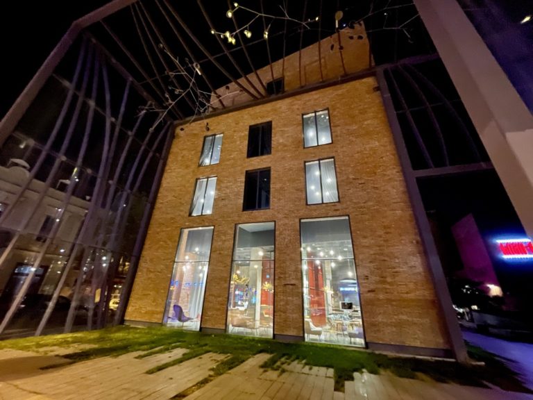 Review: Moxy Hotel Tbilisi (Georgia) - Live and Let's Fly