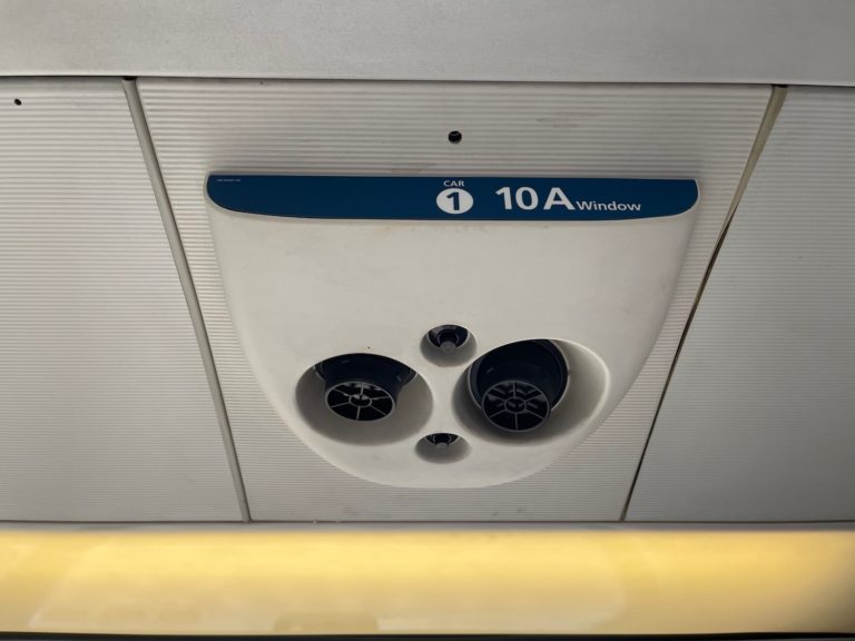 Review: Amtrak Acela First Class New York - Washington - Live and Let's Fly