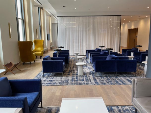 Review: Amtrak Metropolitan Lounge New York (NYP) - Live and Let's Fly