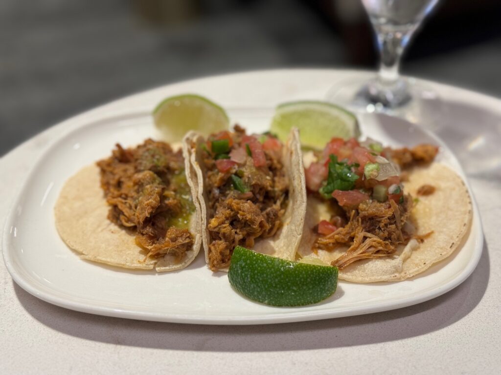 Review: Delta Sky Club Los Angeles (LAX - T3) - Live and Let's Fly