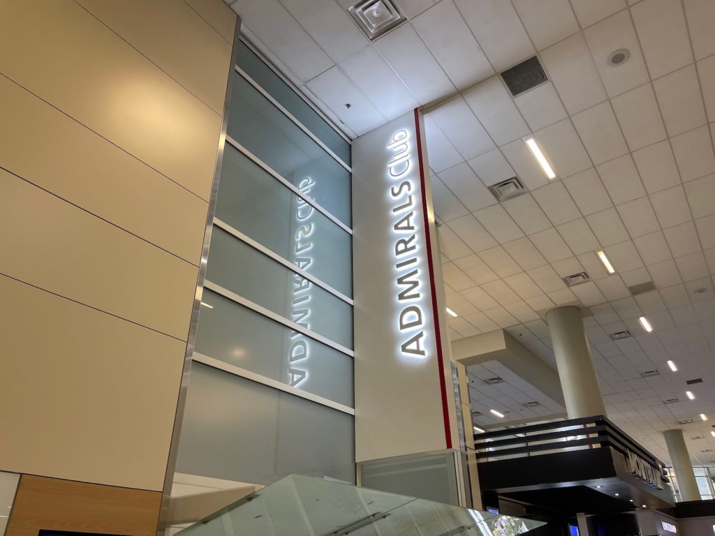 Review: American Airlines Admirals Club Dallas (DFW - Terminal D ...