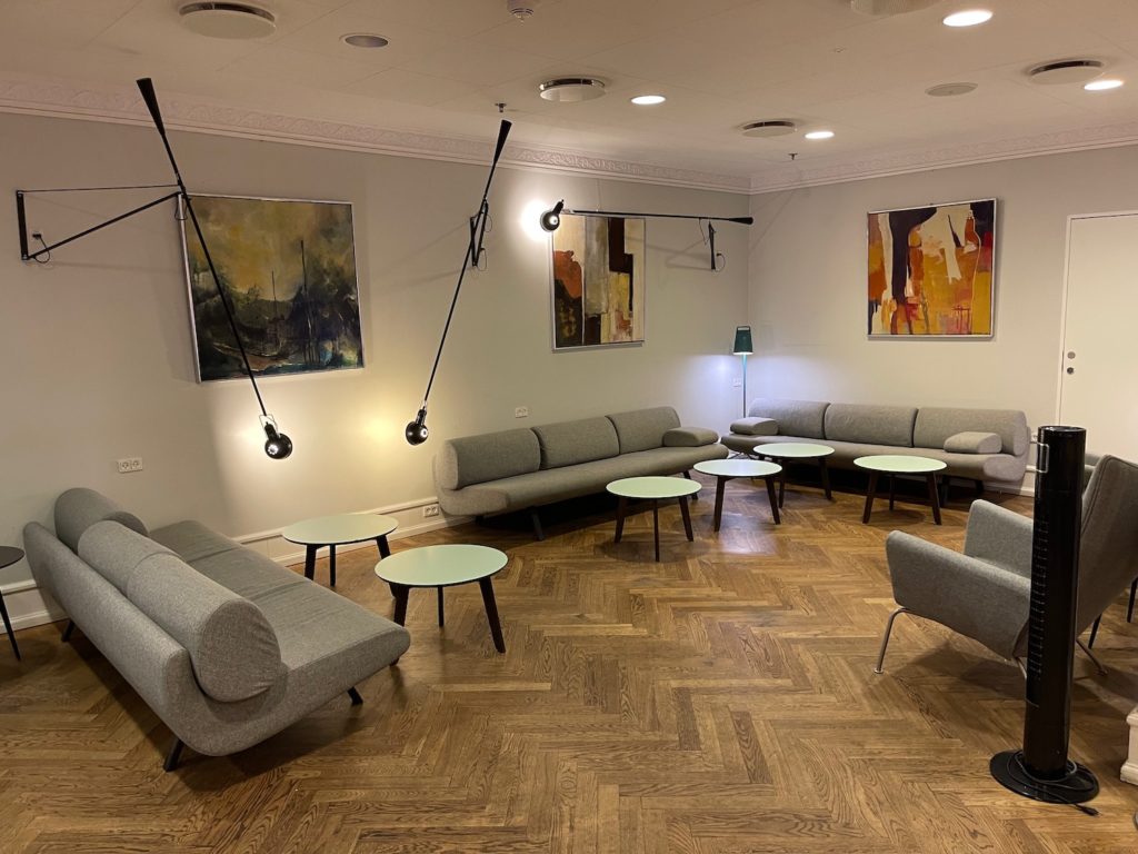 Review: Aviator Apartment Business Lounge Copenhagen (CPH) - Live and ...