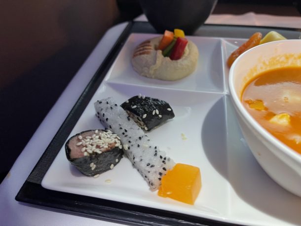 Tasting Menu In Qatar Airways Business Class - Live and Let's Fly