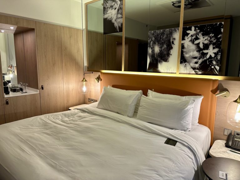 Renaissance Vendôme Paris Review: Don't Stay Here in 2025