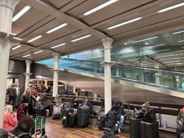 A Surprise Trip To Paris On The Eurostar (Chunnel) - Live and Let's Fly