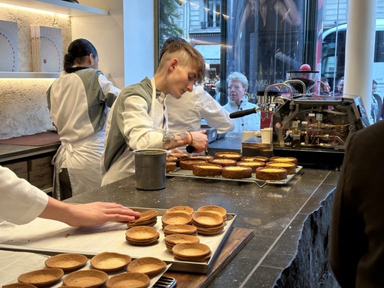Visiting Cedric Grolet's Iconic Parisian Pâtisserie (Opera) - Live and ...