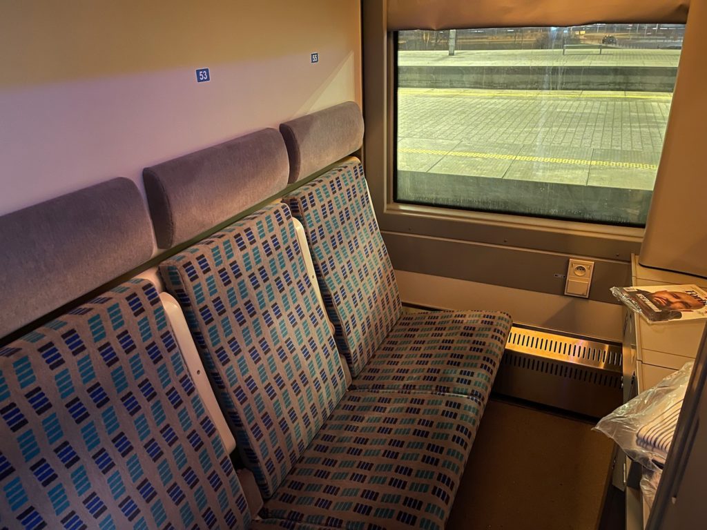 My 18-Hour Train Ride From Warsaw To Kyiv - Live and Let's Fly
