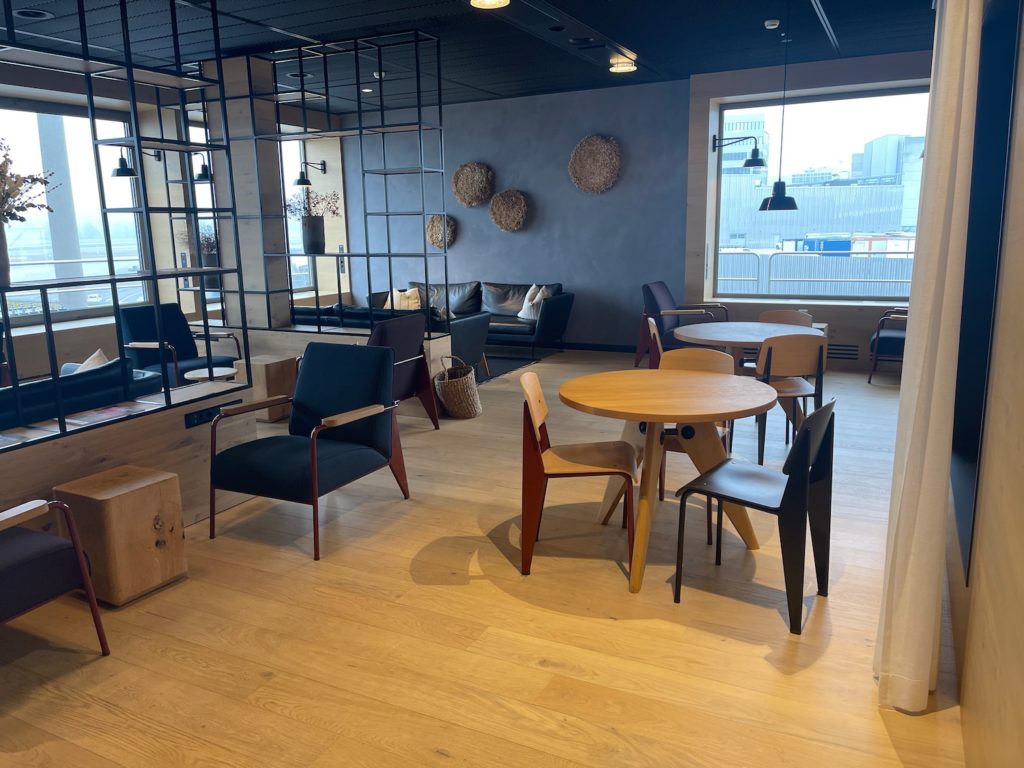 SWISS Alpine Lounge In Zurich Is Delectable - Live and Let's Fly