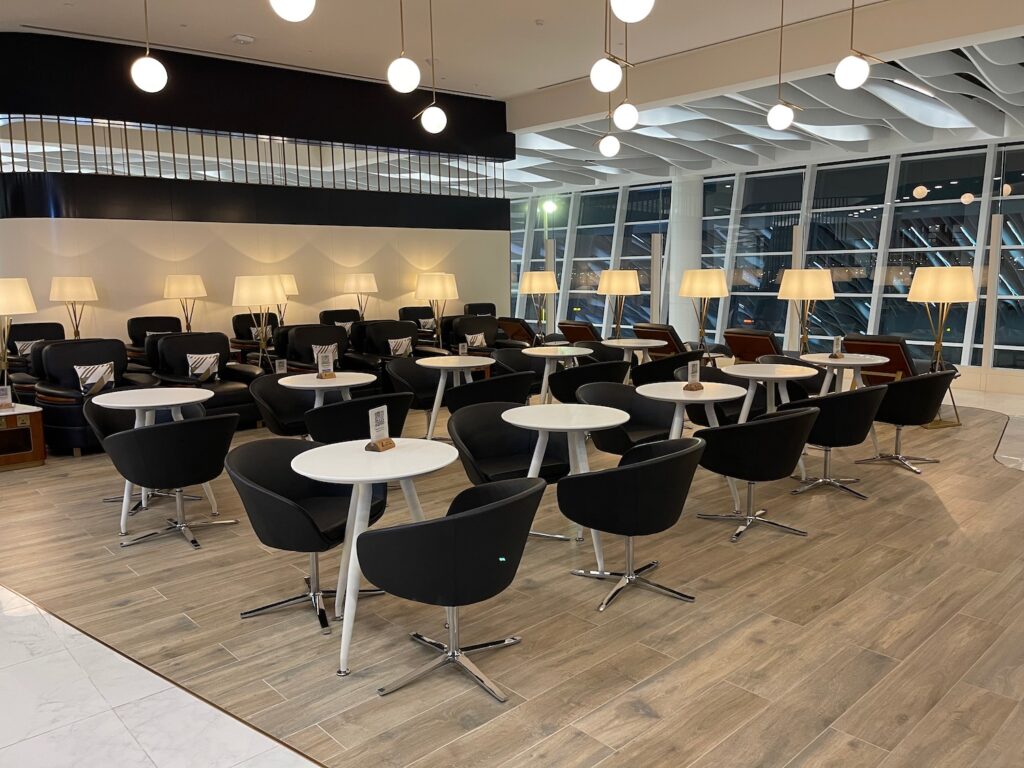 Review: Gulf Air Falcon Gold Lounge Bahrain (BAH) - Live and Let's Fly