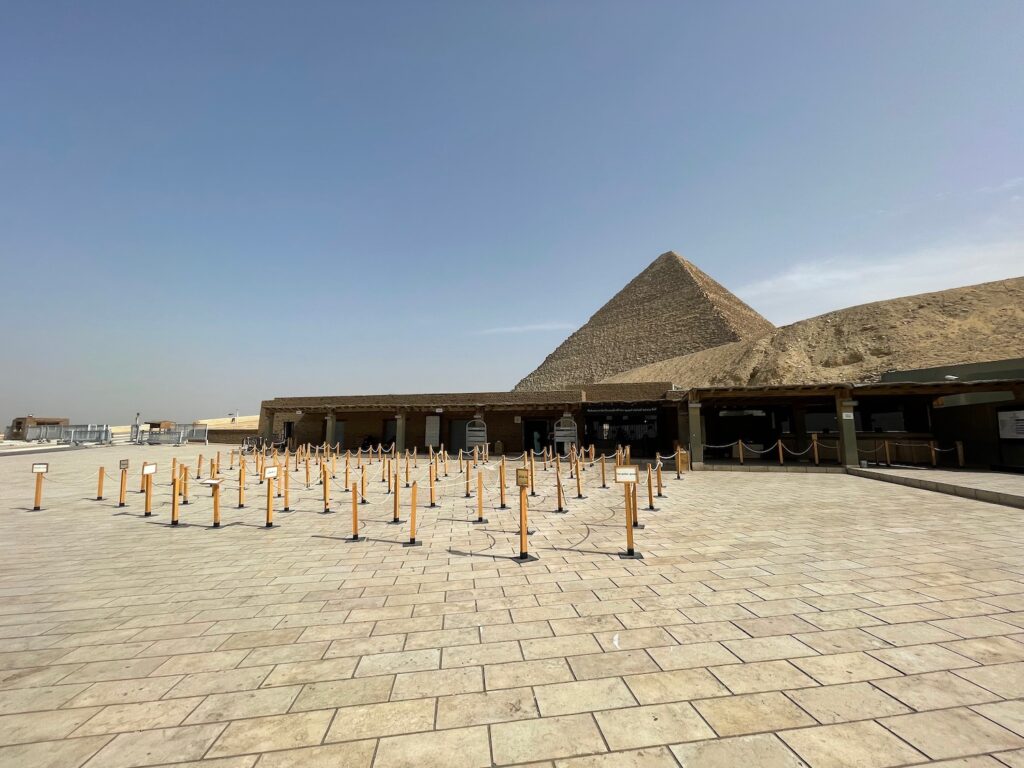 Is One Day Enough To See Egyptian Pyramids? - Live and Let's Fly