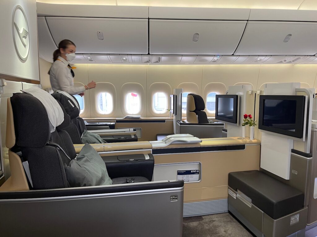 Lufthansa First Class Review: Frankfurt to Chicago 2025