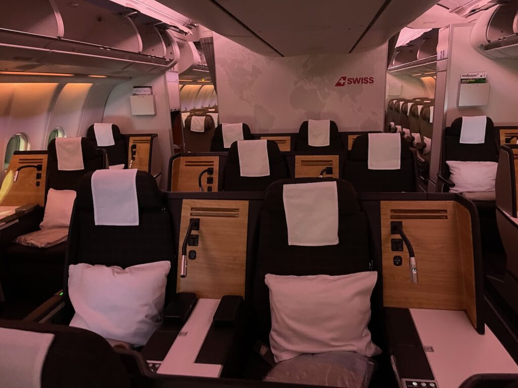New "SWISS Senses" Business And First Class Seats - Live and Let's Fly
