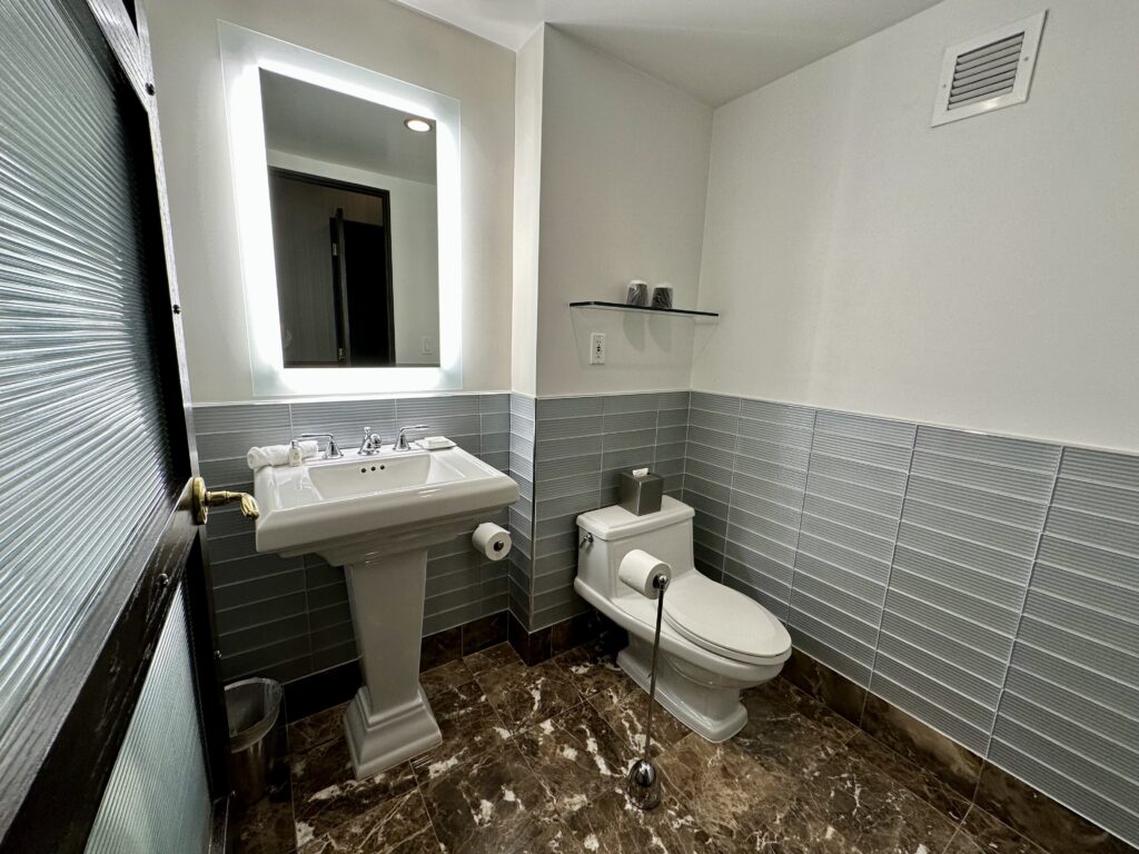 Review: Gild Hotel, A Thompson Hotel (New York City) - Live and Let's Fly