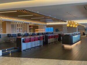 Greenwich Lounge JFK Review: Your 2025 Guide