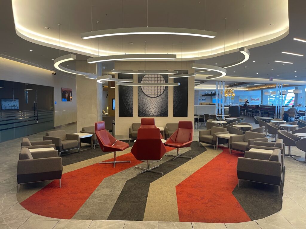 Greenwich Lounge JFK Review: Your 2025 Guide