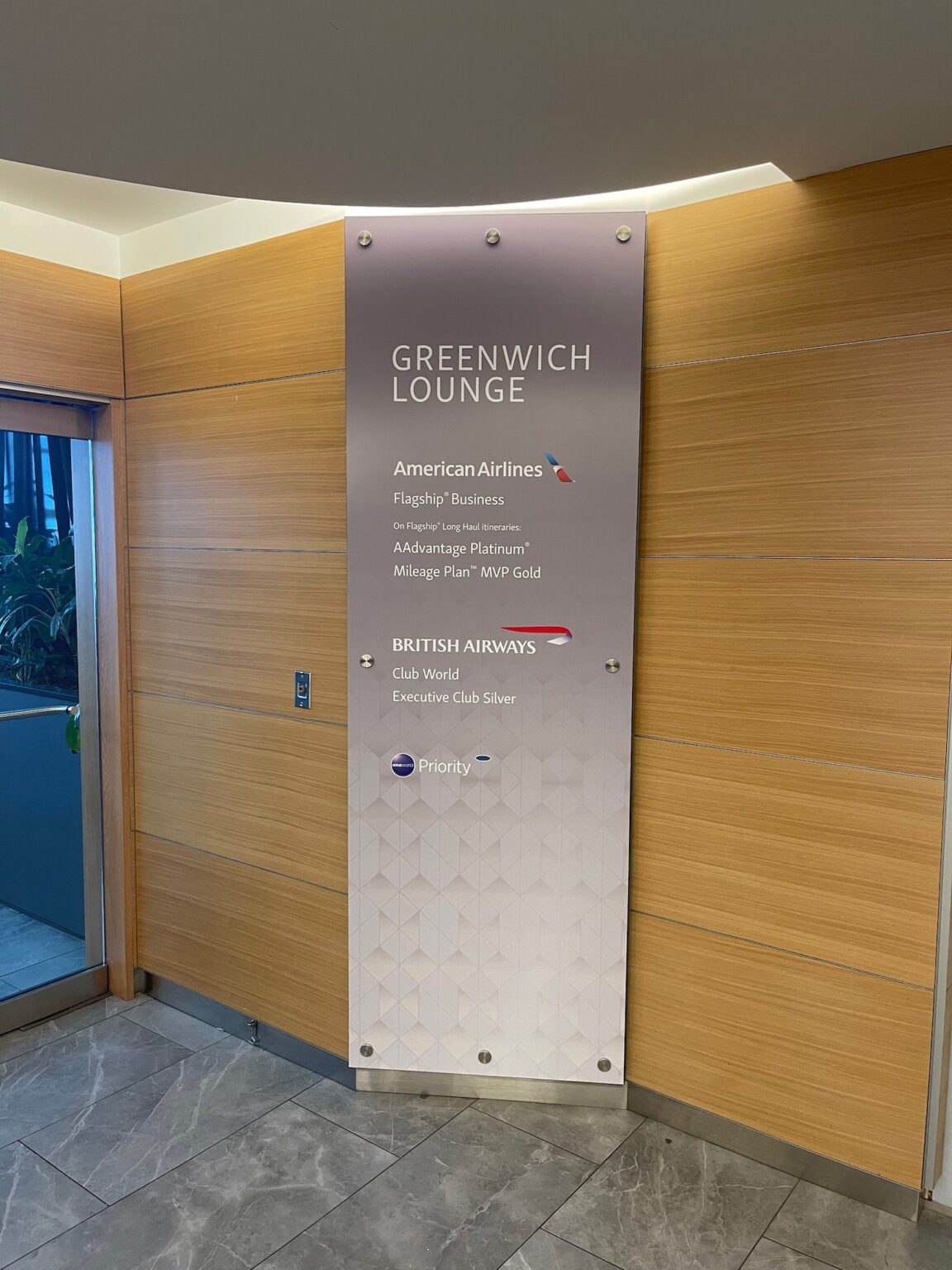 Greenwich Lounge JFK Review: Your 2025 Guide