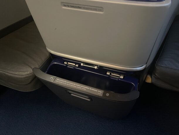 Review: Lufthansa A350-900 Business Class San Francisco - Munich - Live ...