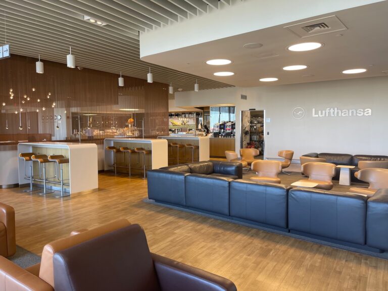 Review: Lufthansa Lounge Boston (BOS) - Live and Let's Fly