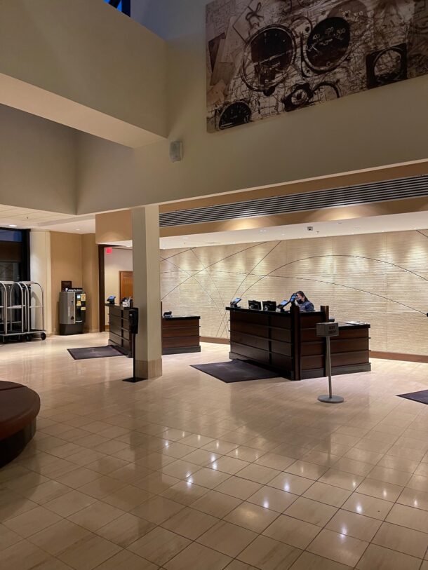 Review: Marriott Newark Airport - Live and Let's Fly