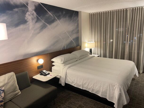 Review: Marriott Newark Airport - Live and Let's Fly