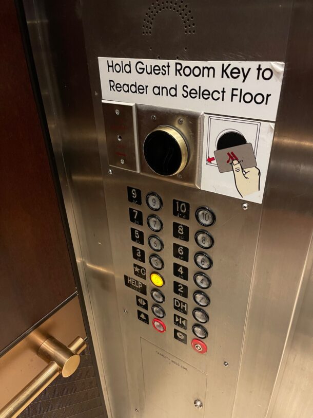 Review: Marriott Newark Airport - Live and Let's Fly