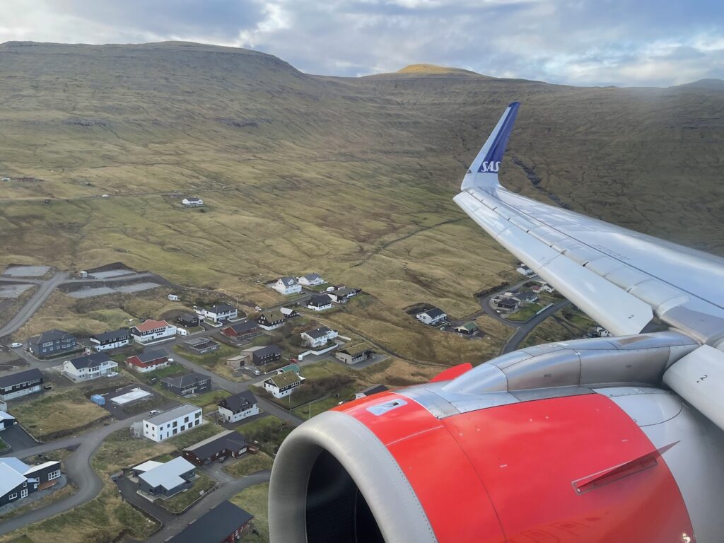 The Most Beautiful Flight Of My Life - Live and Let's Fly