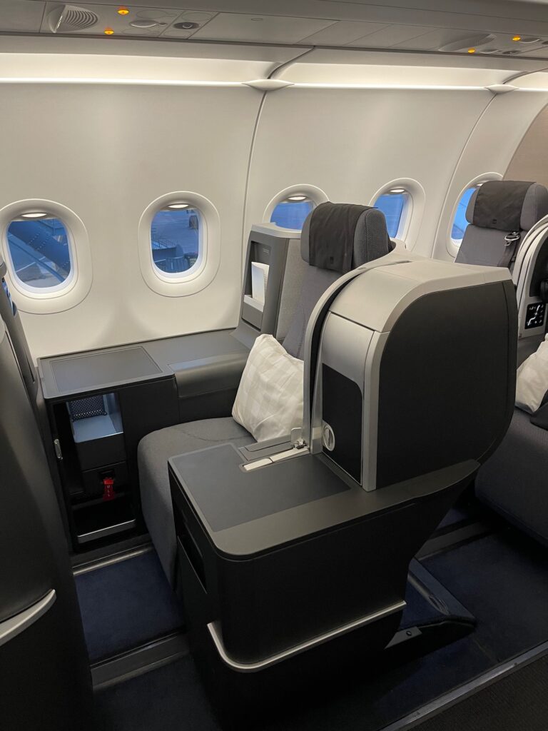 Review: SAS A321LR Business Class - Live and Let's Fly