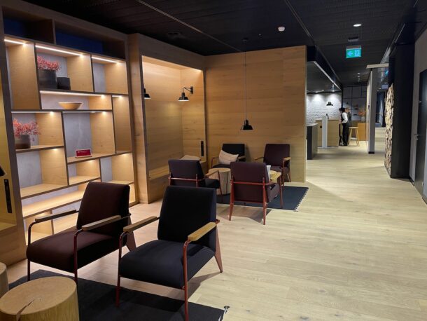 Review: SWISS Alpine Lounge Zurich (ZRH) - Live and Let's Fly
