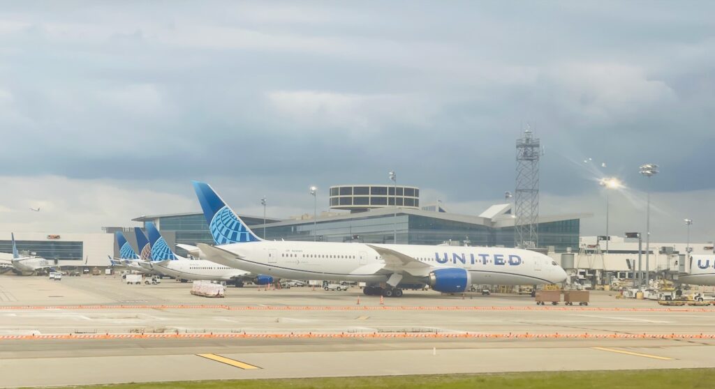 United Airlines: "We Are Officially The Largest Airline In The World ...