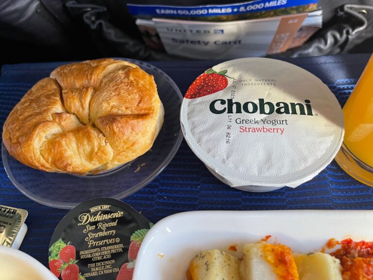 Who Does First Class Breakast Best, American, Delta, Or United? - Live ...
