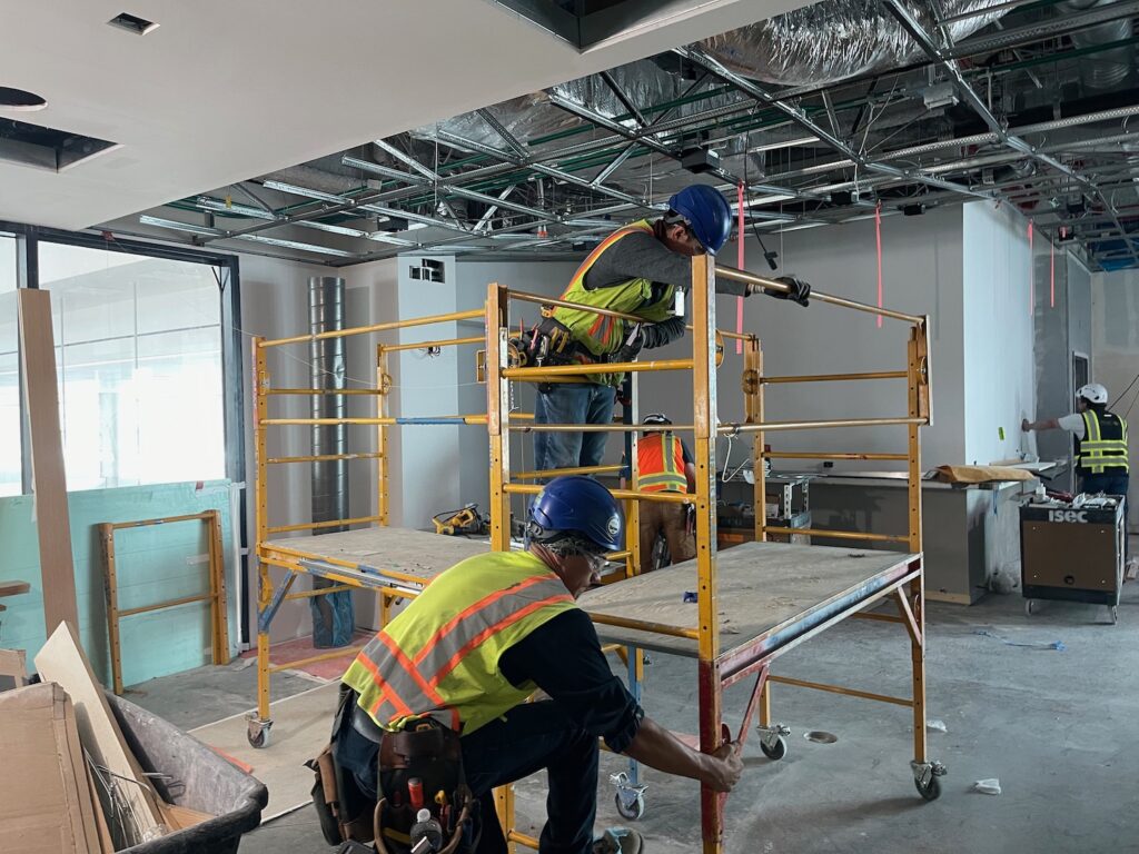Hard Hat Tour: New United Club Lounge In Denver - Live and Let's Fly