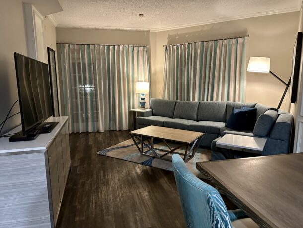 Review: Hilton Grand Vacations Club SeaWorld Orlando - Live and Let's Fly