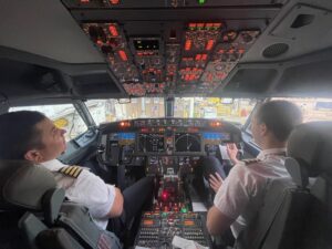 Review: United Airlines 737 MAX 8 First Class - Live and Let's Fly