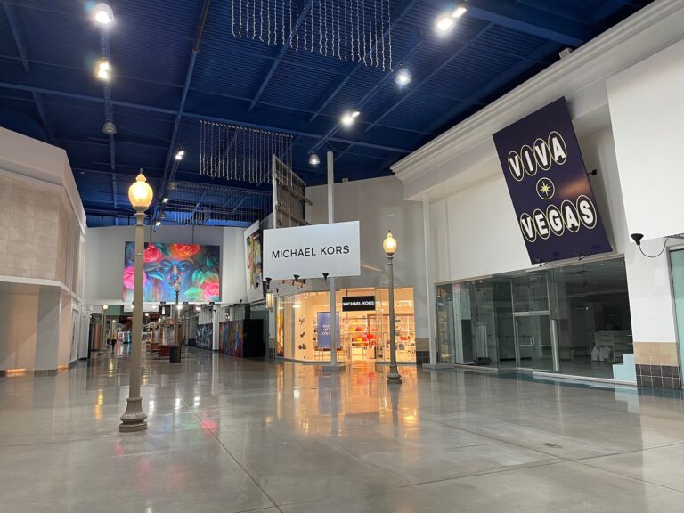 Our Eerie Walk Through The Desolate Primm Outlets - Live and Let's Fly