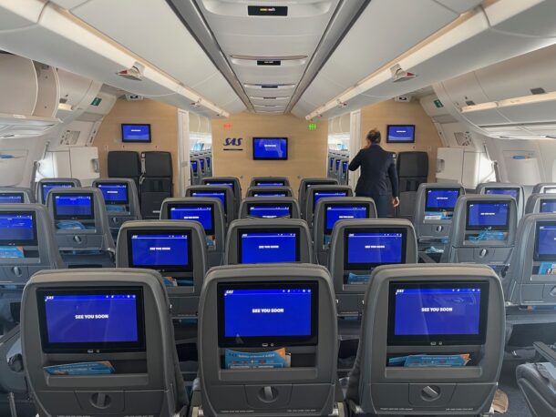 11.5 Hours In SAS A350 Economy Class... - Live and Let's Fly