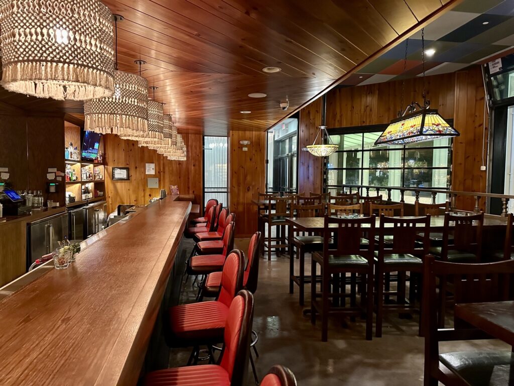 Review: The Graduate Hotel Iowa City - Live and Let's Fly