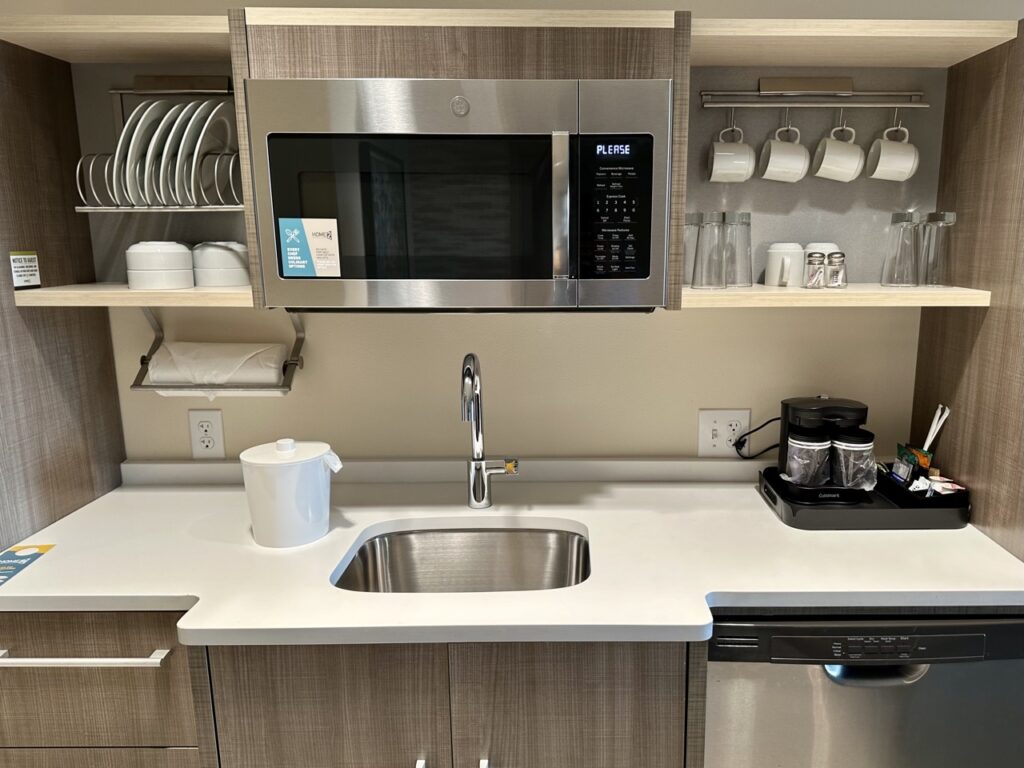 Review: Home2 Suites (Orlando) Near Universal - Live and Let's Fly